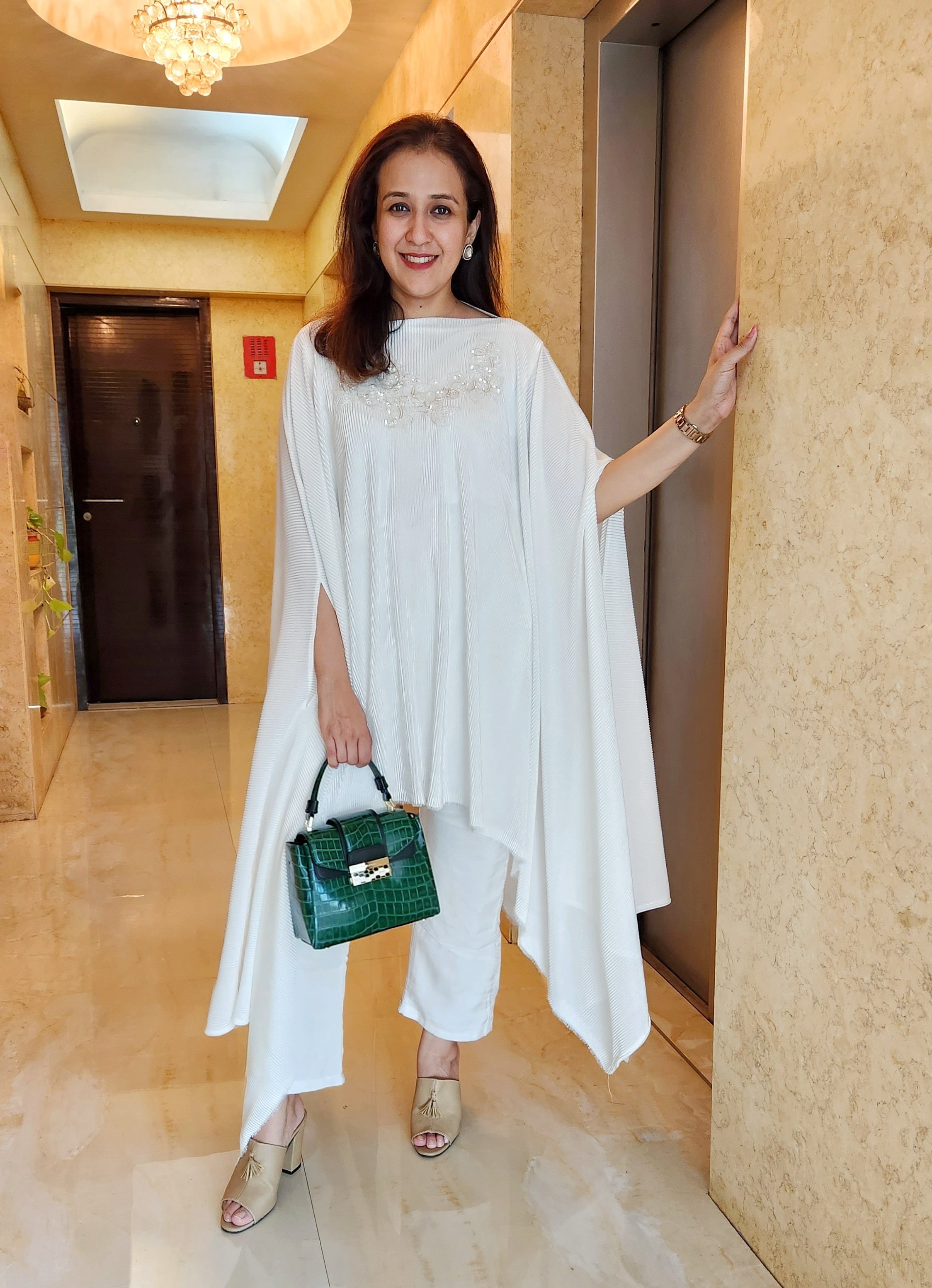 Zoya white – The House of Aqua